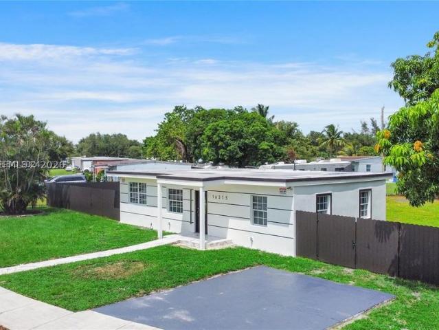 Luxury Villa for sale in Miami Gardens, United States