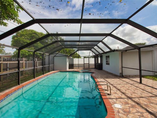Luxury Villa for sale in Miami Gardens, United States