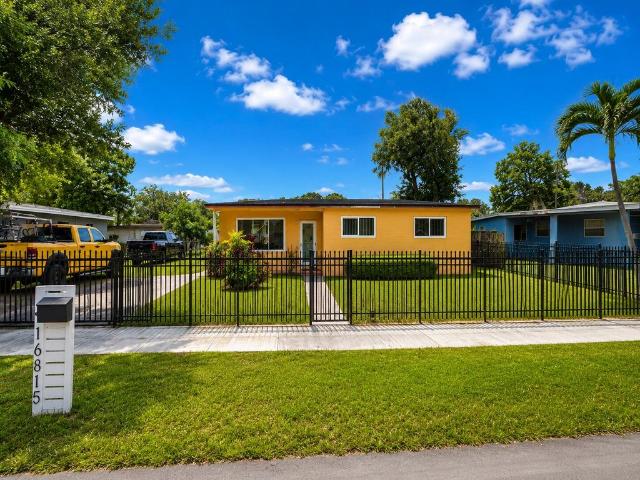 Luxury Villa for sale in Miami Gardens, United States