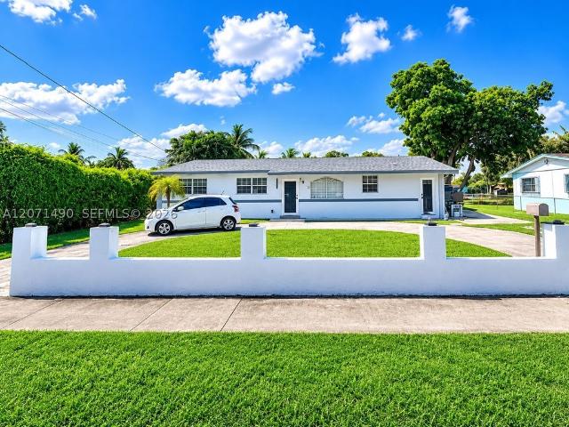 Luxury Villa for sale in Miami Gardens, United States