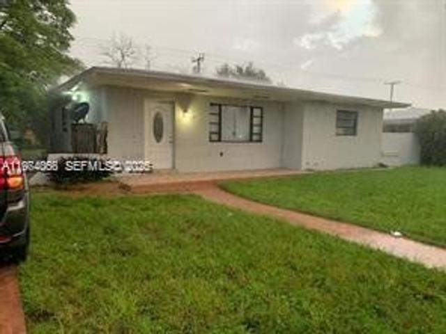 Luxury Villa for sale in Miami Gardens, Florida