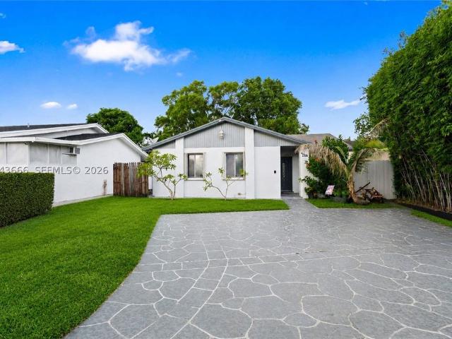 Luxury Villa for sale in Miami Gardens, Florida