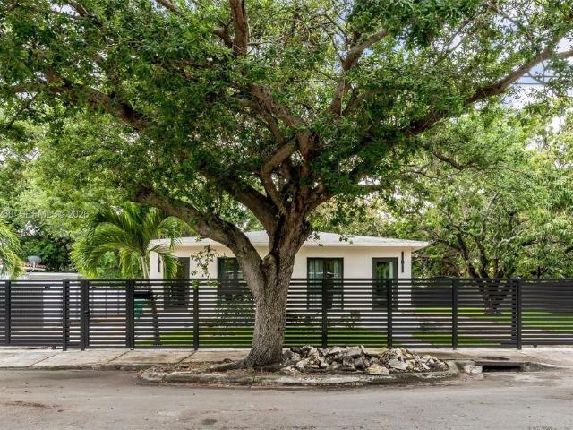 Luxury Villa for sale in Miami, Florida
