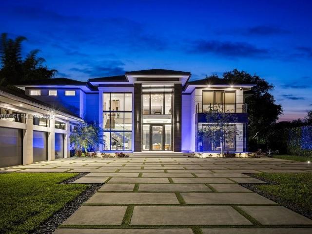 8 bedroom luxury Villa for sale in Miami, Florida