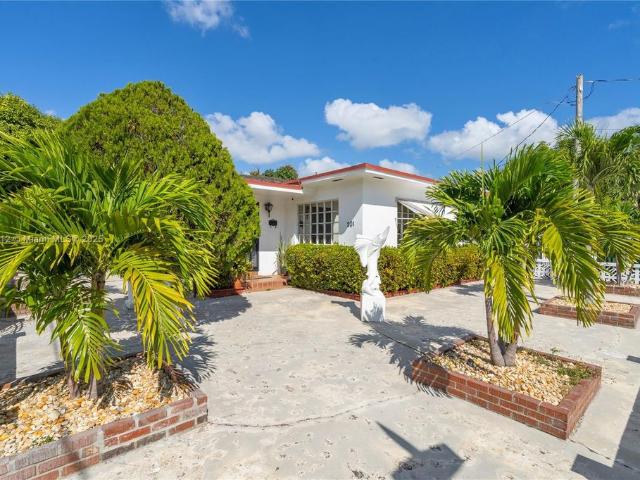 Luxury Villa for sale in Miami, Florida