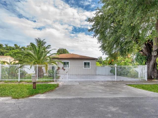 Luxury Villa for sale in Miami Heights Trailer Park, United States