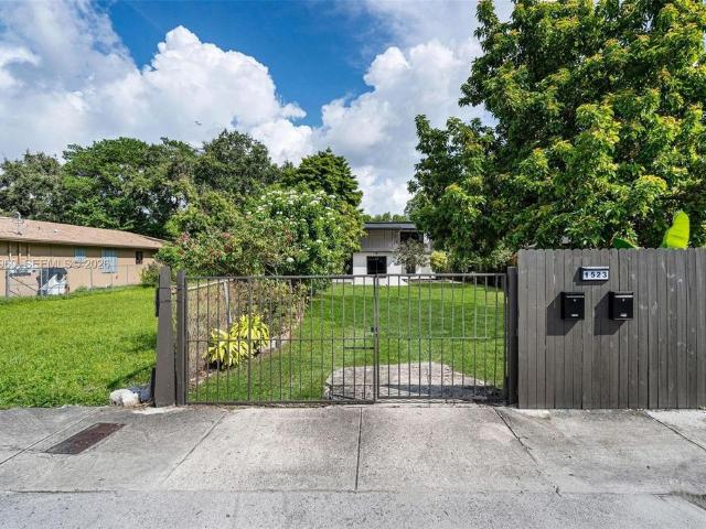 Luxury Villa for sale in Miami Heights Trailer Park, United States