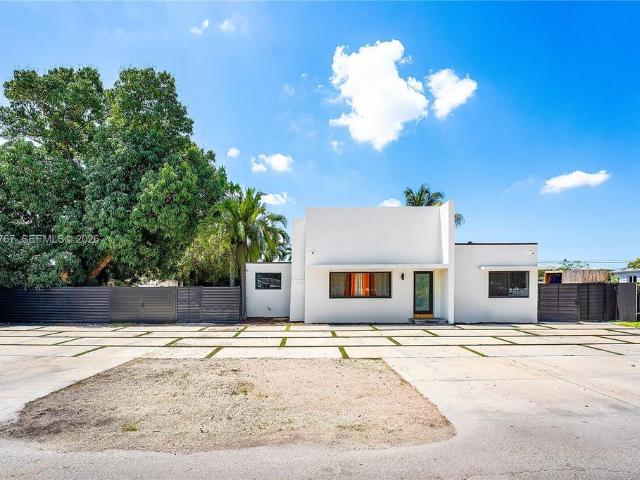 Luxury Villa for sale in Miami Heights Trailer Park, United States