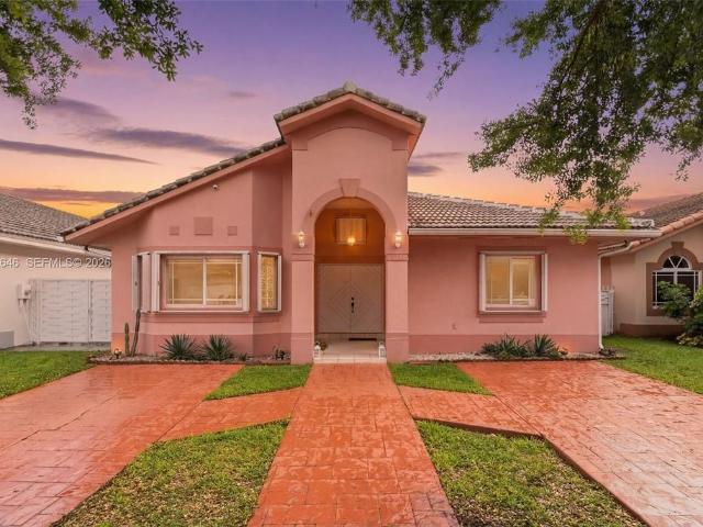 Luxury Villa for sale in Miami Lakes, Florida