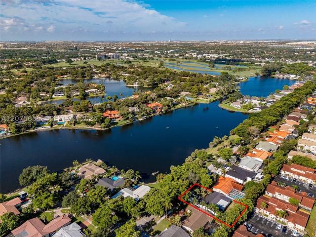 Luxury Villa for sale in Miami Lakes, United States