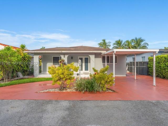 Luxury Villa for sale in Miami Terrace Mobile Home, United States