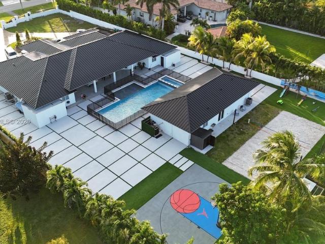 Luxury Villa for sale in Miami Terrace Mobile Home, Florida