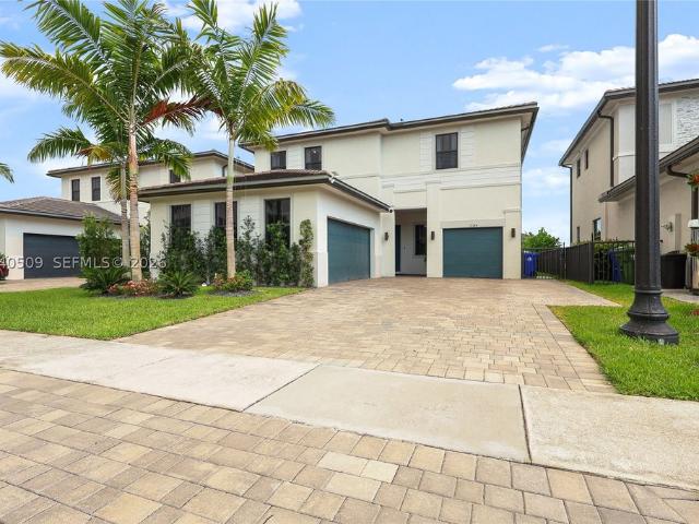 Luxury Villa for sale in Miramar, Florida