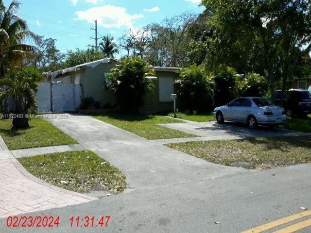 Luxury Villa for sale in Miramar, Florida