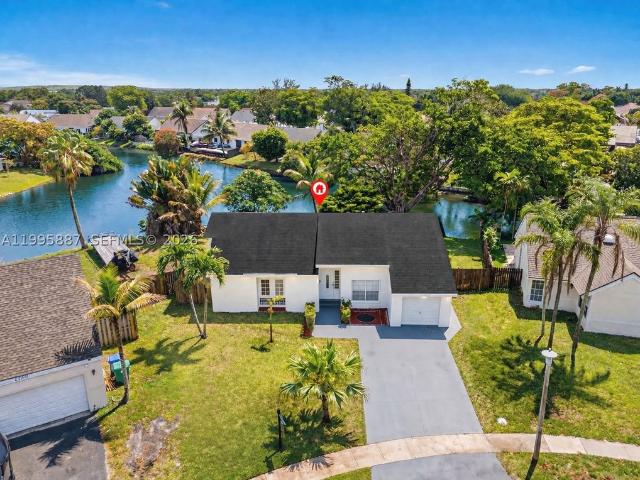 Luxury Villa for sale in Miramar, Florida