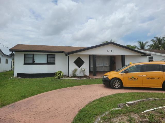Luxury Villa for sale in Miramar, Florida