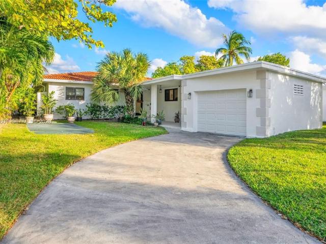 Luxury Villa for sale in North Bay Village, United States