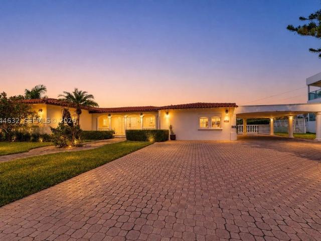 Luxury Villa for sale in North Bay Village, United States