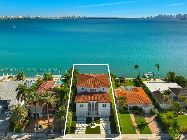 Luxury Villa for sale in North Bay Village, United States
