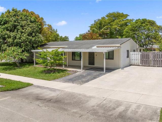 Luxury Villa for sale in North Lauderdale, Florida