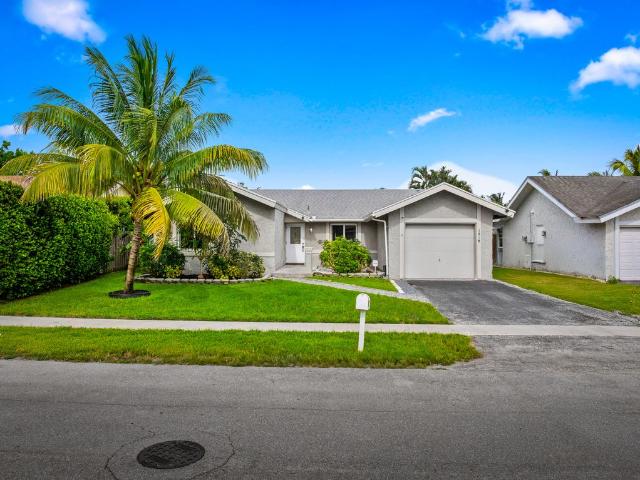 Luxury Villa for sale in North Lauderdale, Florida