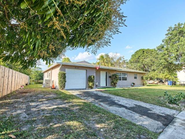 Luxury Villa for sale in North Lauderdale, Florida