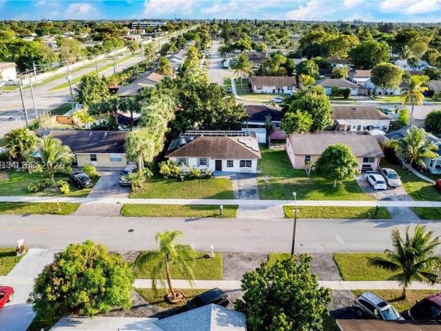 Luxury Villa for sale in North Lauderdale, Florida