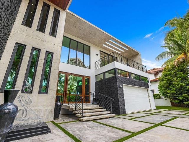 Luxury Villa for sale in North Miami Beach, Florida