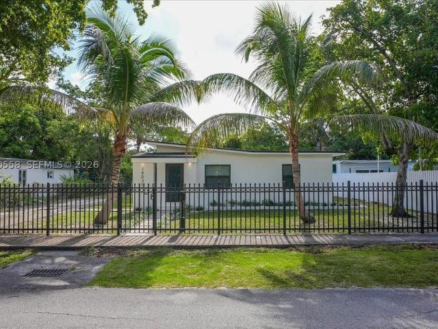 Luxury Villa for sale in North Miami, United States