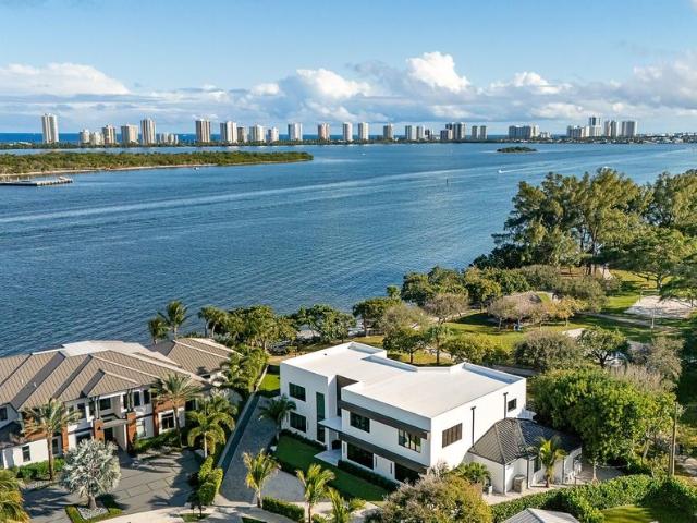 Luxury Villa for sale in North Palm Beach, Florida
