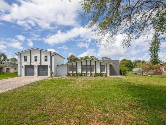 Luxury Villa for sale in Southwest Ranches, Florida