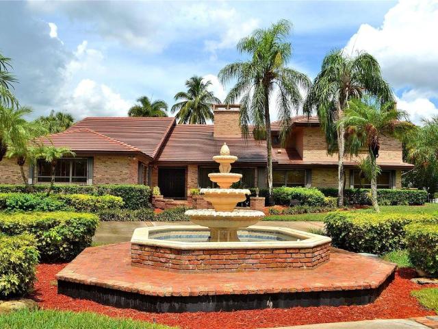 Luxury Villa for sale in Southwest Ranches, Florida