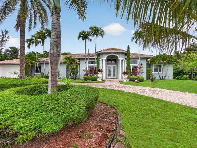 Luxury Villa for sale in Southwest Ranches, Florida