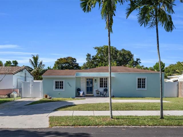 Luxury Villa for sale in South Miami, Florida