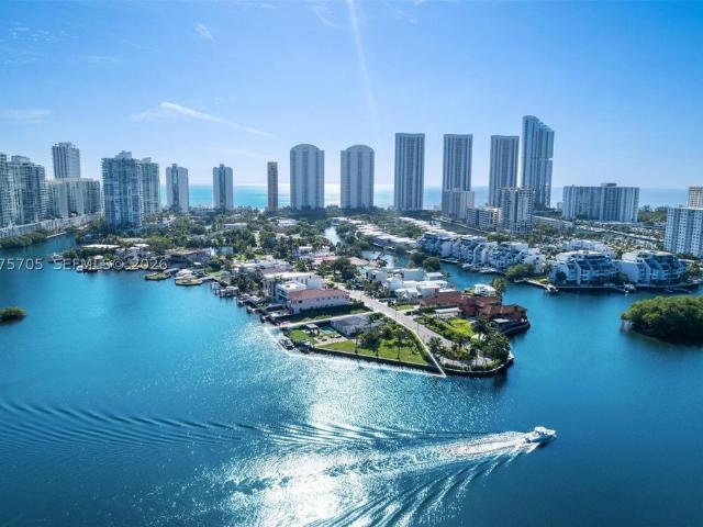 Luxury Villa for sale in Sunny Isles Beach, Florida