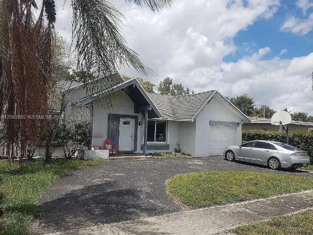 Luxury Villa for sale in Sunrise, Florida