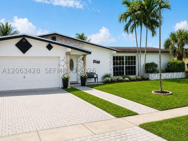 Luxury Villa for sale in Sunrise, Florida