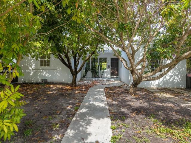 Luxury Villa for sale in Surfside, United States