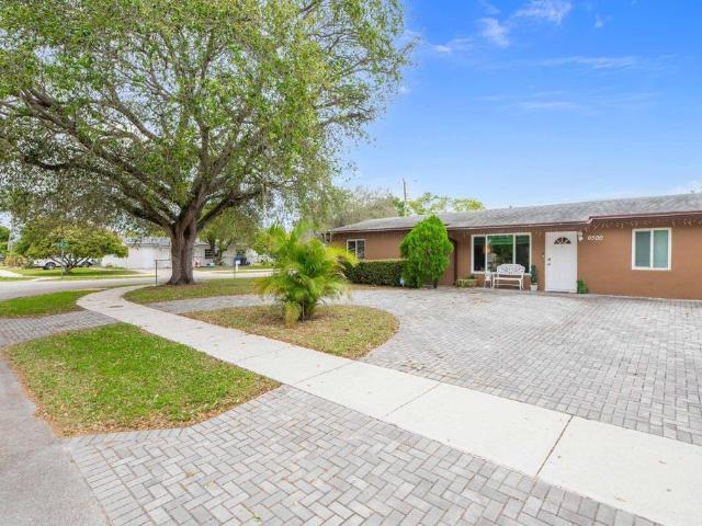 Luxury Villa for sale in Pompano Beach, United States