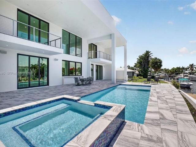 Luxury Villa for sale in Pompano Beach, United States
