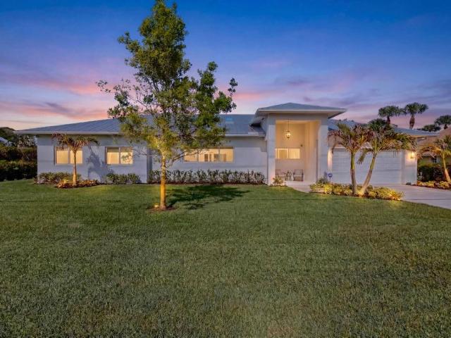 4 bedroom luxury Villa for sale in Port Saint Lucie, Florida