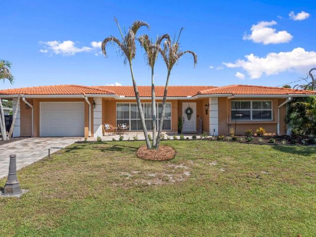 Luxury Villa for sale in Port Saint Lucie, Florida