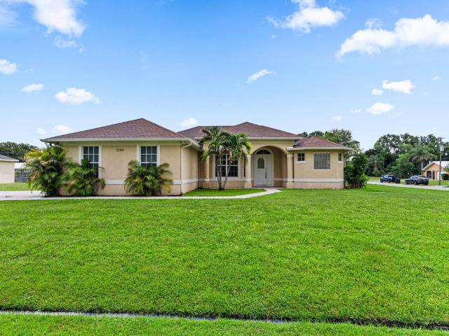 Luxury Villa for sale in Port Saint Lucie, Florida