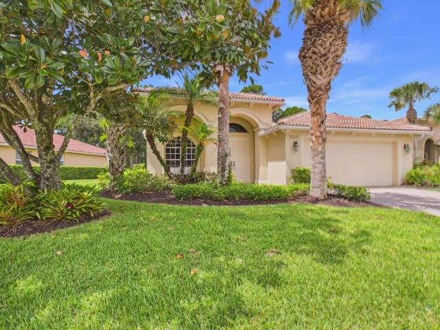 Luxury Villa for sale in Port Saint Lucie, Florida