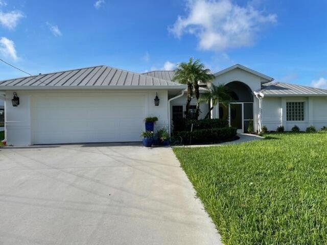 Luxury Villa for sale in Port Saint Lucie, Florida