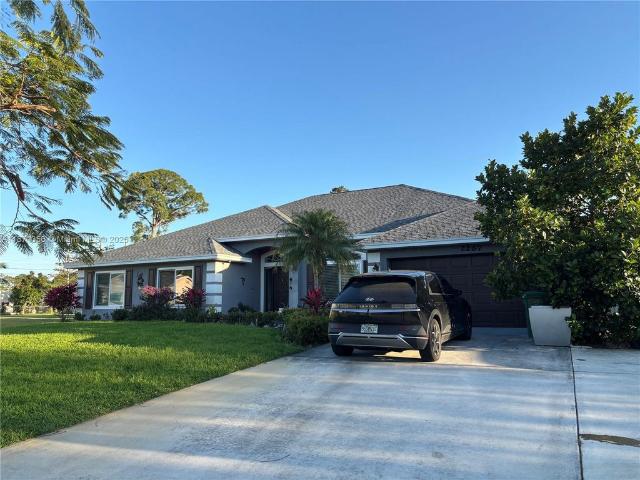 Luxury Villa for sale in Port Saint Lucie, Florida