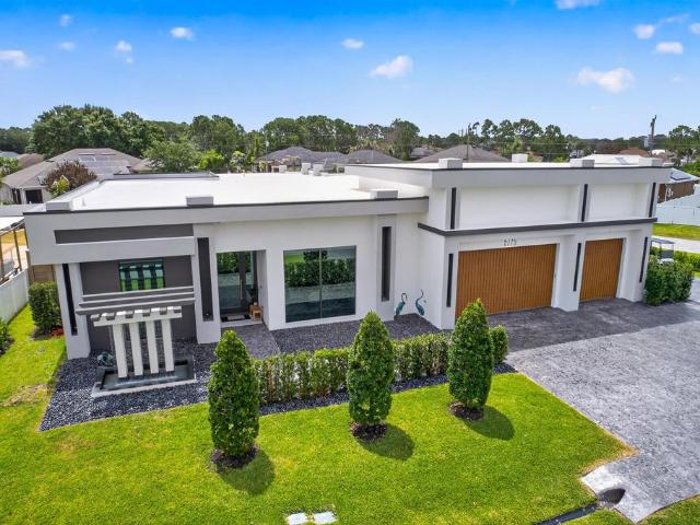 Luxury Villa for sale in Port Saint Lucie, Florida