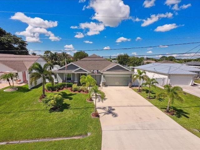 Luxury Villa for sale in Port Saint Lucie, Florida