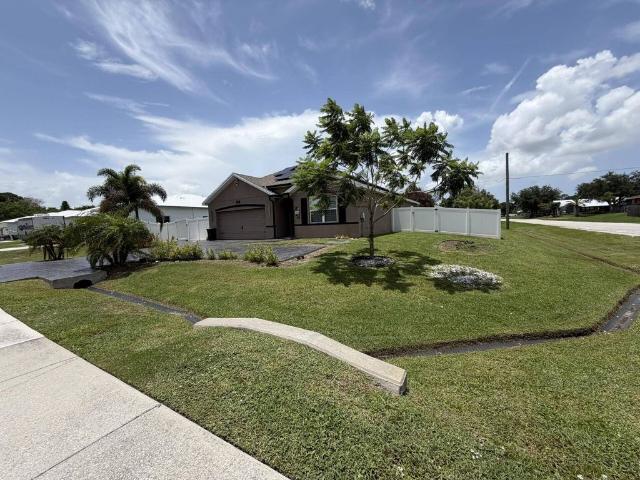 Luxury Villa for sale in Port Saint Lucie, Florida