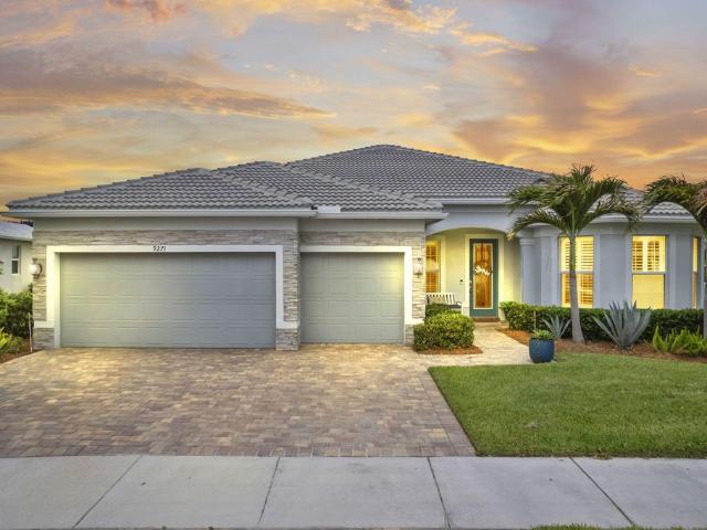 Luxury Villa for sale in Port Saint Lucie, Florida